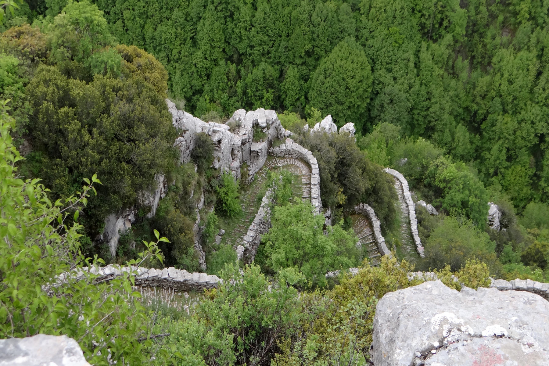 Vradeto Steps - Zagori - Adventure Travel in Greece
